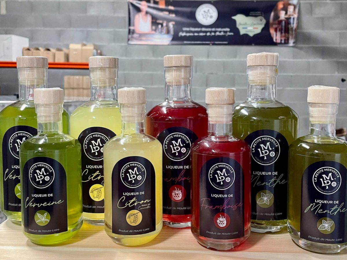Les liqueurs artisanales de la Petite Merveille – VelayAttractivitéTourisme